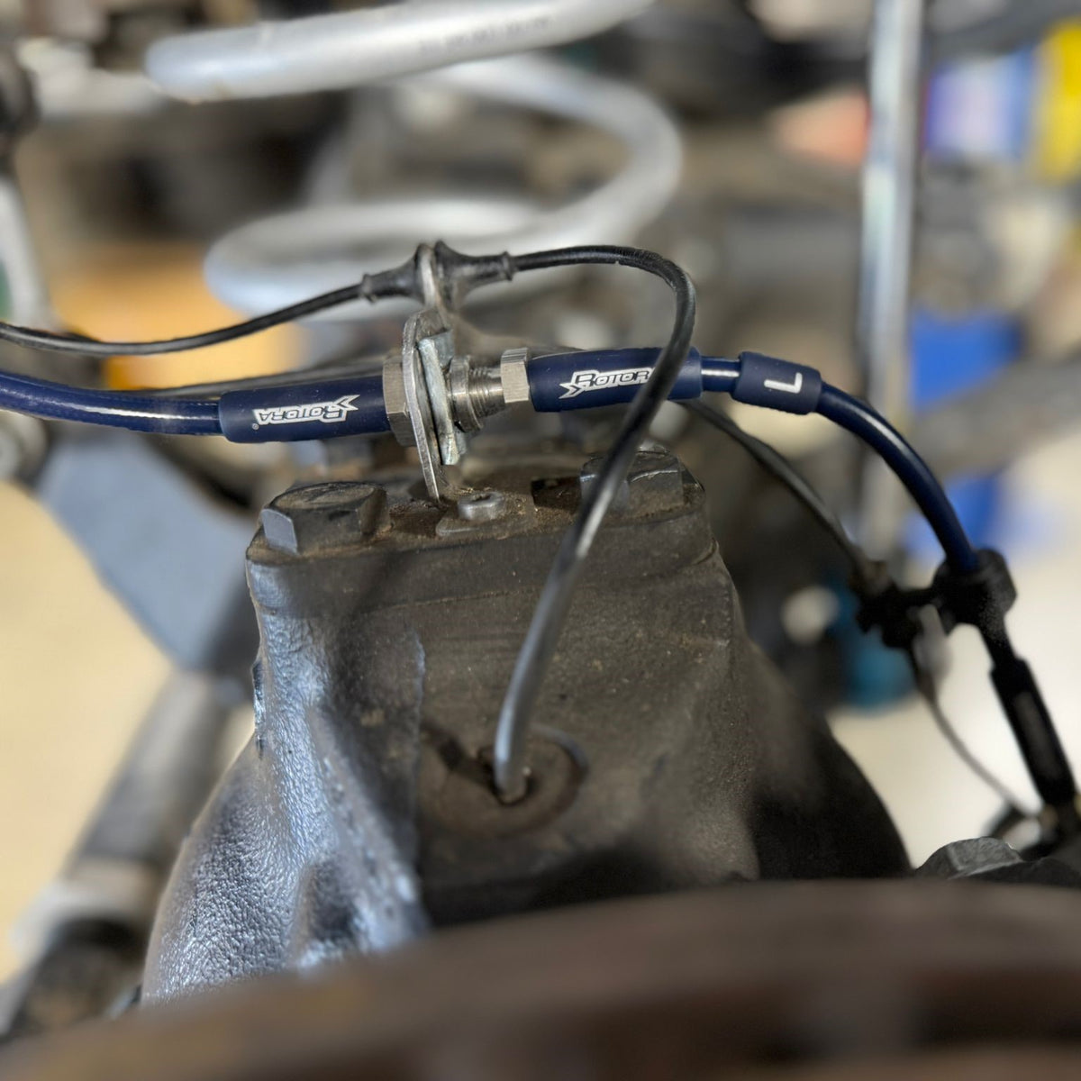 Rotora 4" Extended Brake Lines for Ineos Grenadier – Shadowmarq